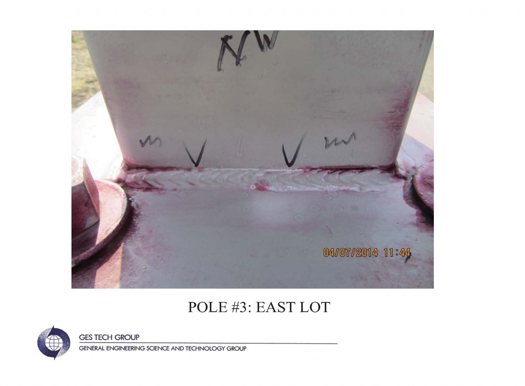 Light Pole Fatigue Crack Fail